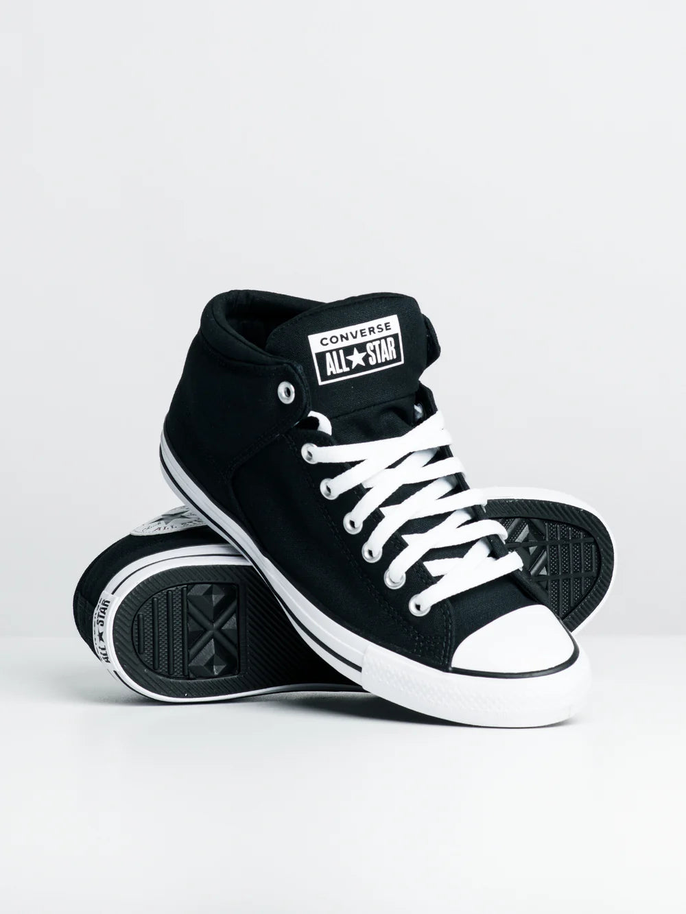 Converse Men s Chuck Taylor All Star High Street Sneakers Black White Size 9